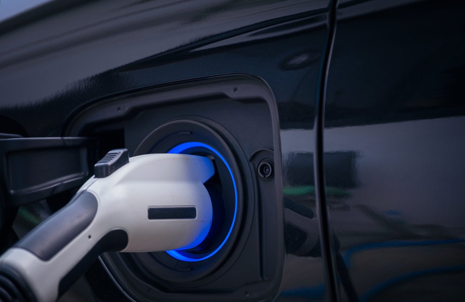 V2G Revolution: Can Electric Vehicles Power the Grids of Tomorrow?